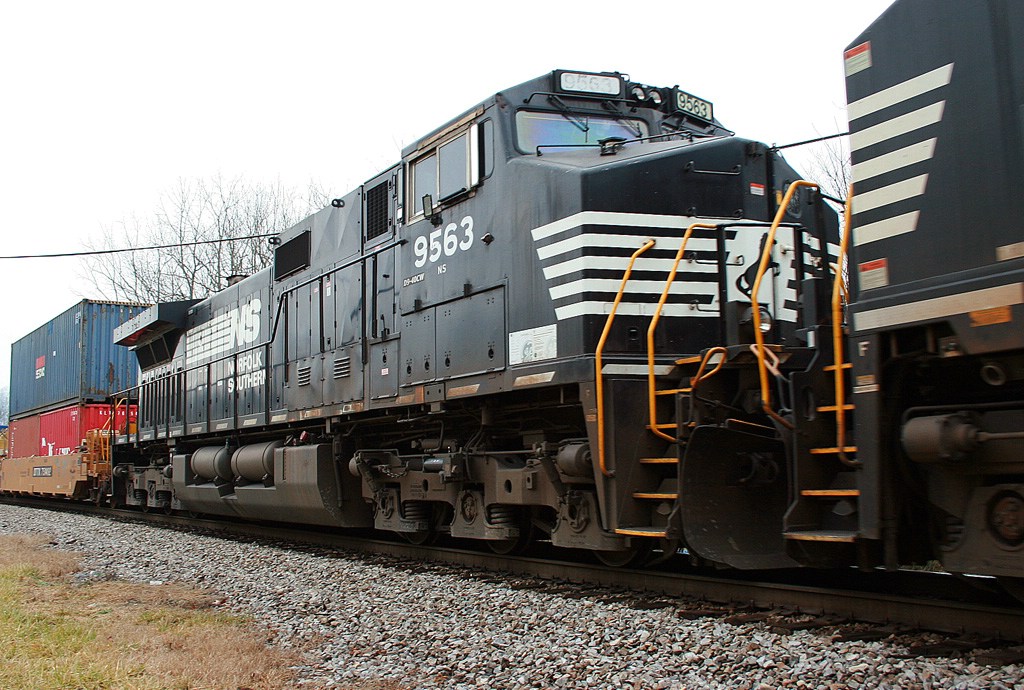 NS 9563